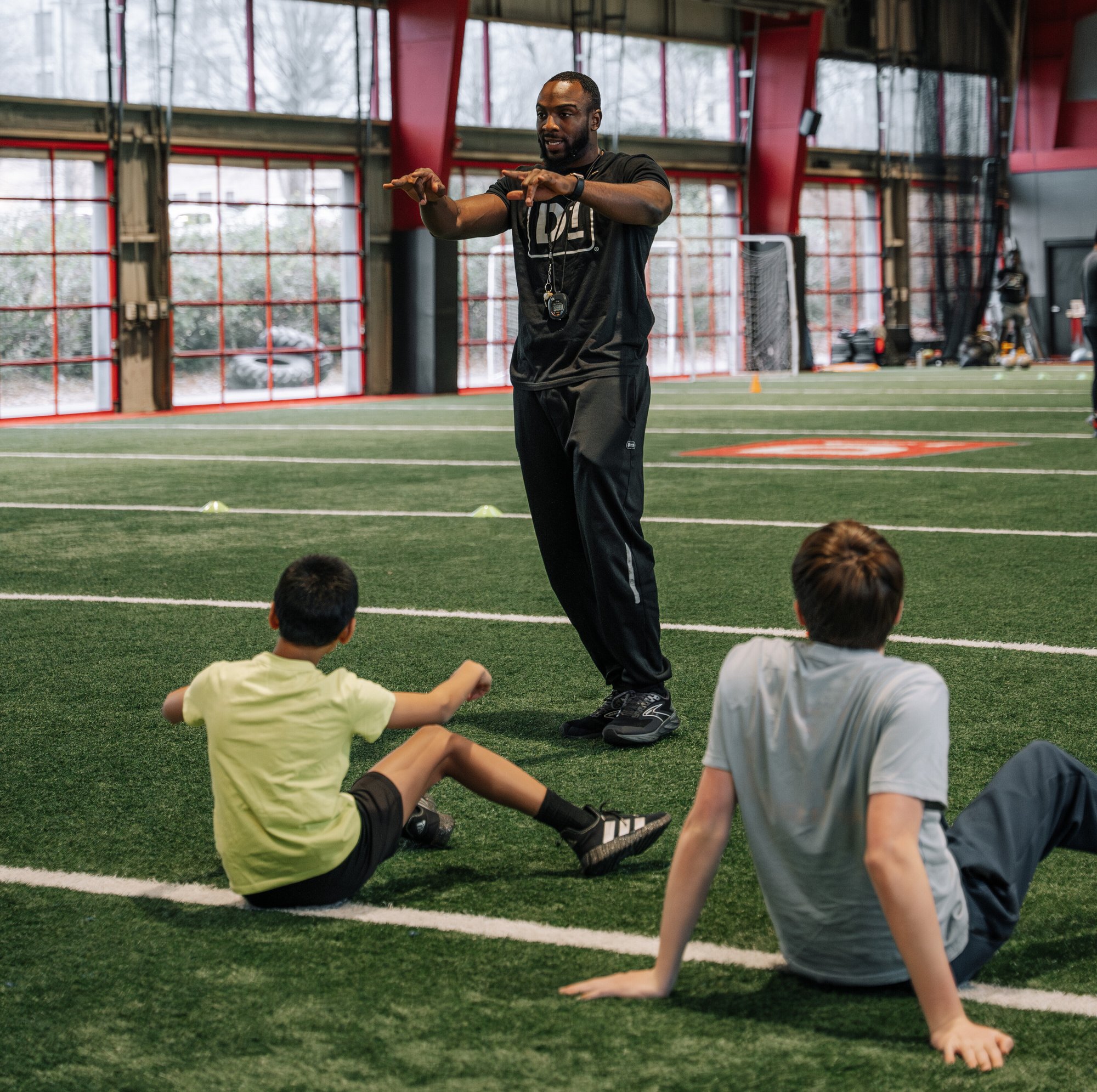 On The Turf With Former Eagles Linebacker And Current D1 Coach Davion ...
